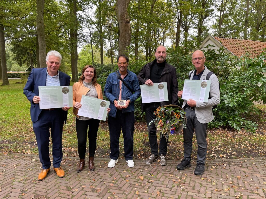 Uitreiking Harry de Vroome Penning 2021 en Groene Anjer Prijs - NMF Drenthe